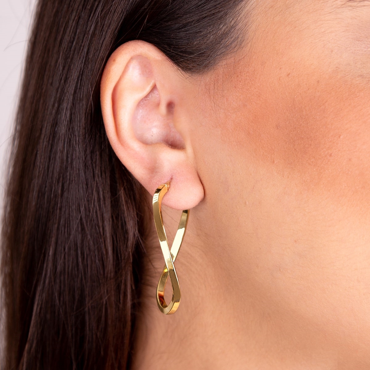 Par de Brincos Argolas Ovais Torcidas de Ouro Amarelo | Joias VIP